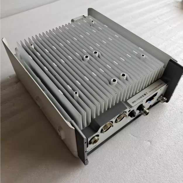 Ericsson RRU 2212 B8 KRC161 650/1 Remote Radio Unit